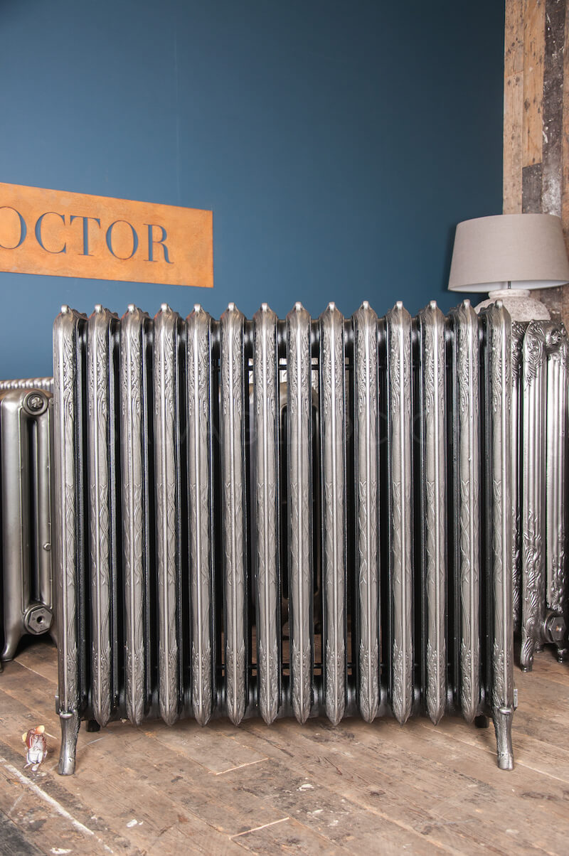 American Radiator Company (ARC) 4 column Ornamental 965mm High & 265mm ...