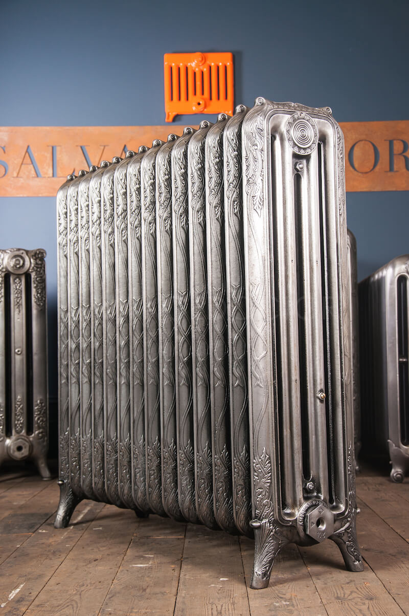 American Radiator Company (ARC) 4 column Ornamental 965mm High & 265mm ...