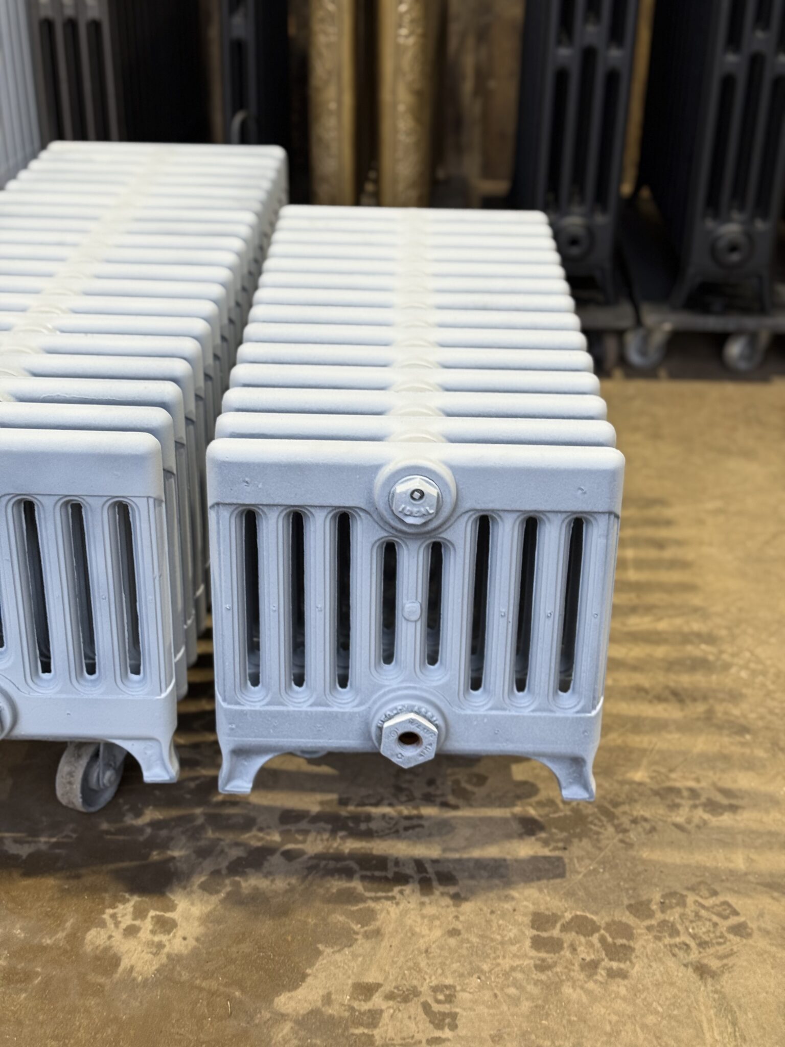 Classic radiators Archives - Salvage Doctor - Cast Iron Radiators